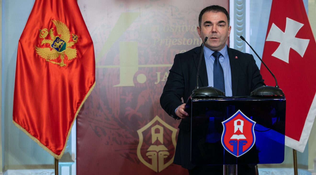 NIKOLA Đurašković: Jednom ste nas kontaminirali suzavcem, pa hajde da ... NIKOLA Đurašković: Jednom ste nas kontaminirali suzavcem, pa hajde da ...